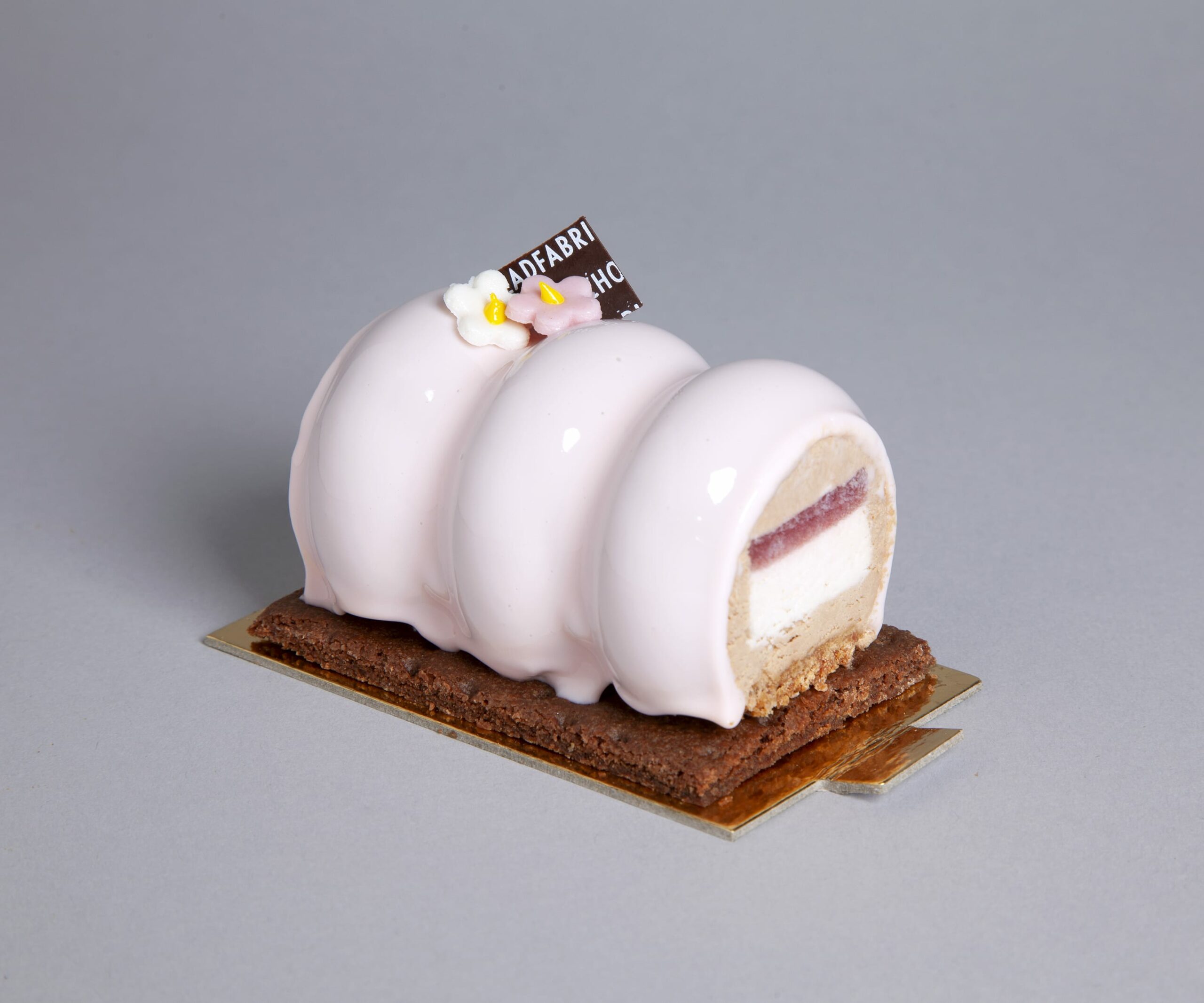 Bakelse med Vingårdspersika - Chokladfabriken